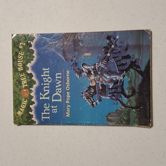 Mary Pope Osborne | Accents | Magic Tree House 2 The Knight At Dawn By ...